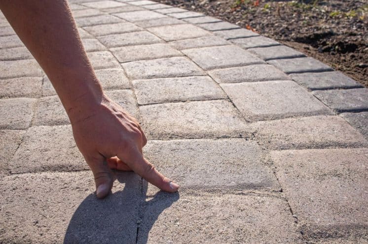 How to Lay a Rotundo Stone Circular Patio | DIY