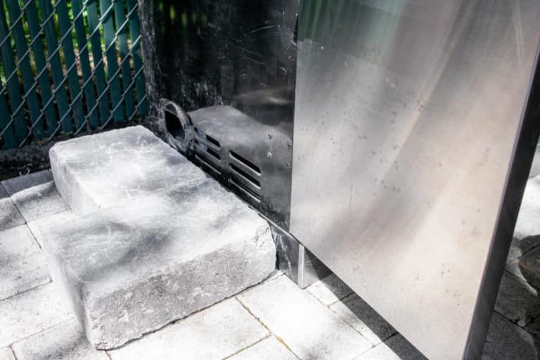 How to Build a Stone Grill Surround | DIY