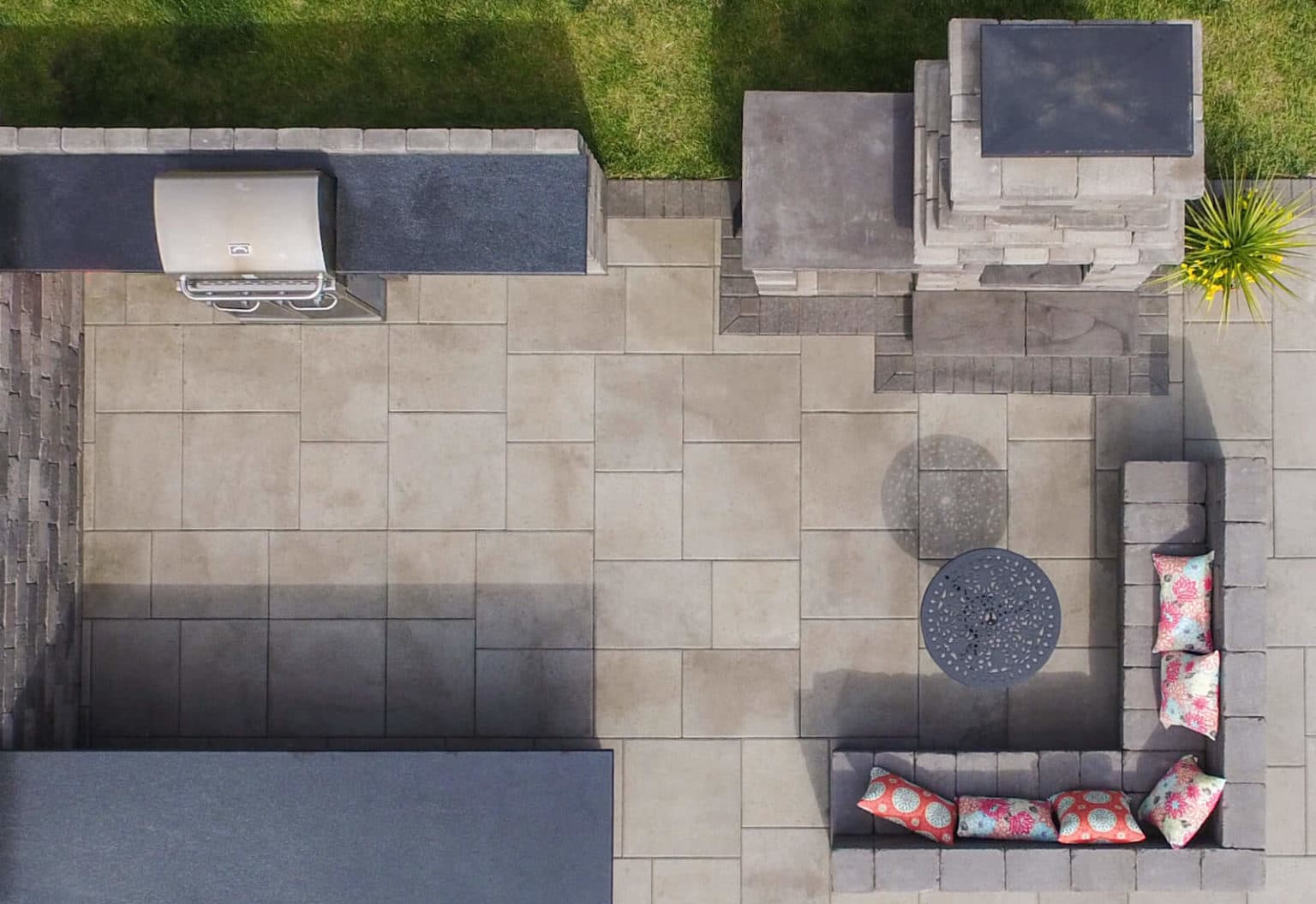 Paver Sizes: Should You Use Large or Small Format Pavers? | DIY