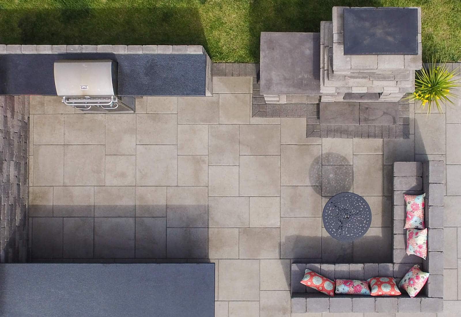 Paver Sizes: Should You Use Large or Small Format Pavers? | DIY