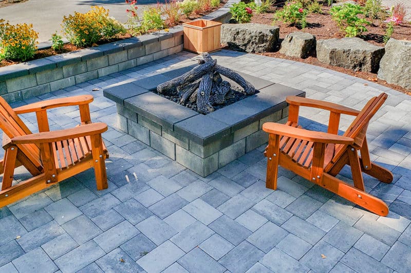 How to Match Hardscape with Modern Architecture | Western Interlock