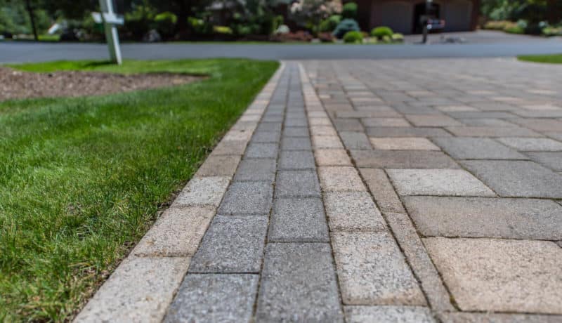 How to Design a Border For Pavers at Home | DIY