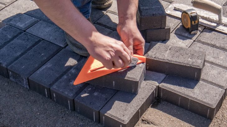 How to Miter a Corner and Edge | Western Interlock | DIY