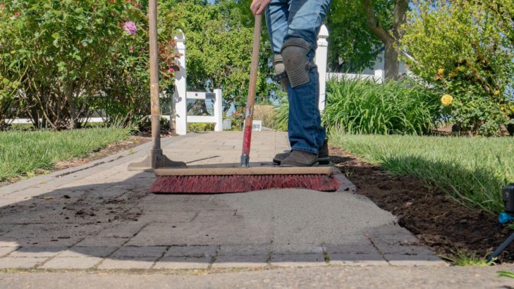 Paver Edging Problems: How to Fix Loose Edge Pavers | DIY