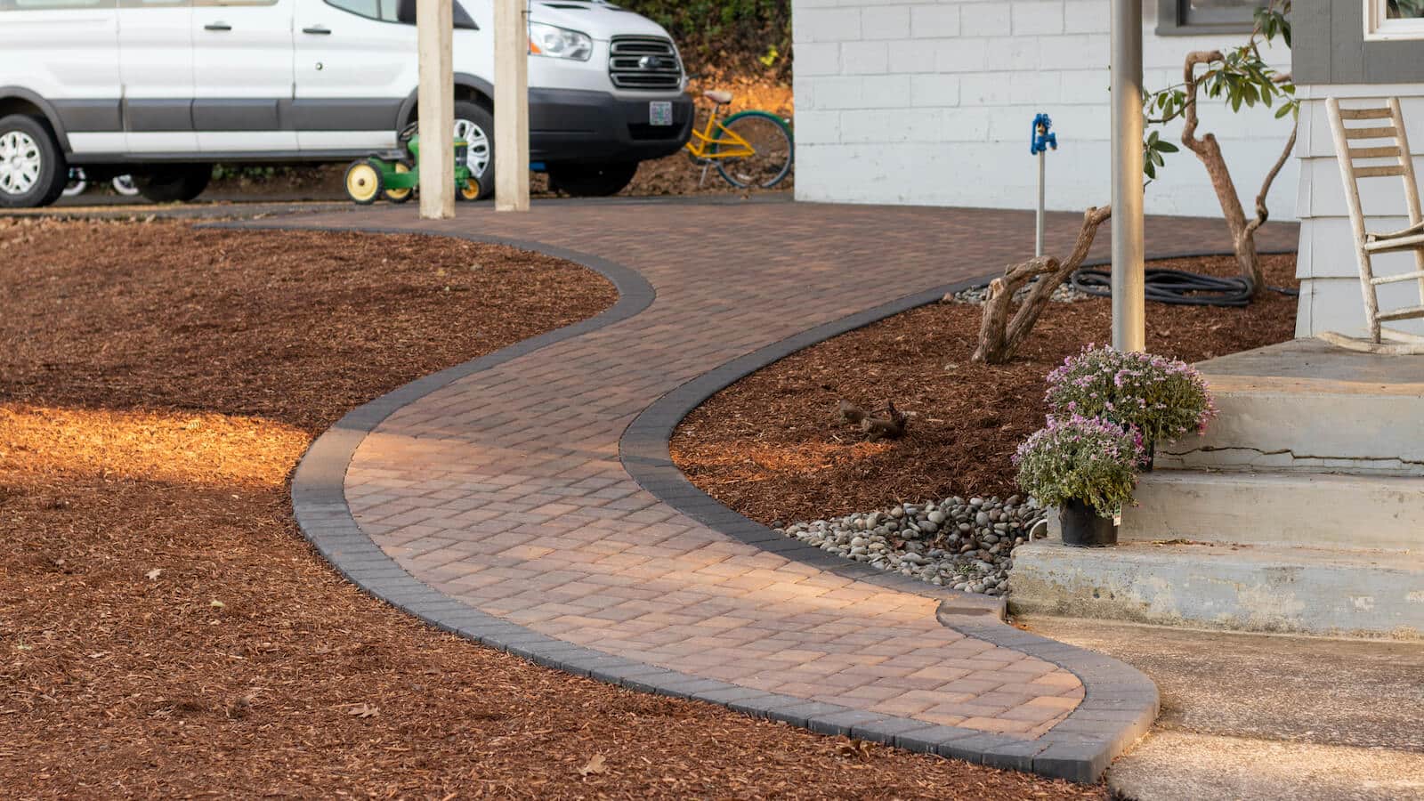 How to Choose the Right Paving Stone for Your Hardscape | DIY