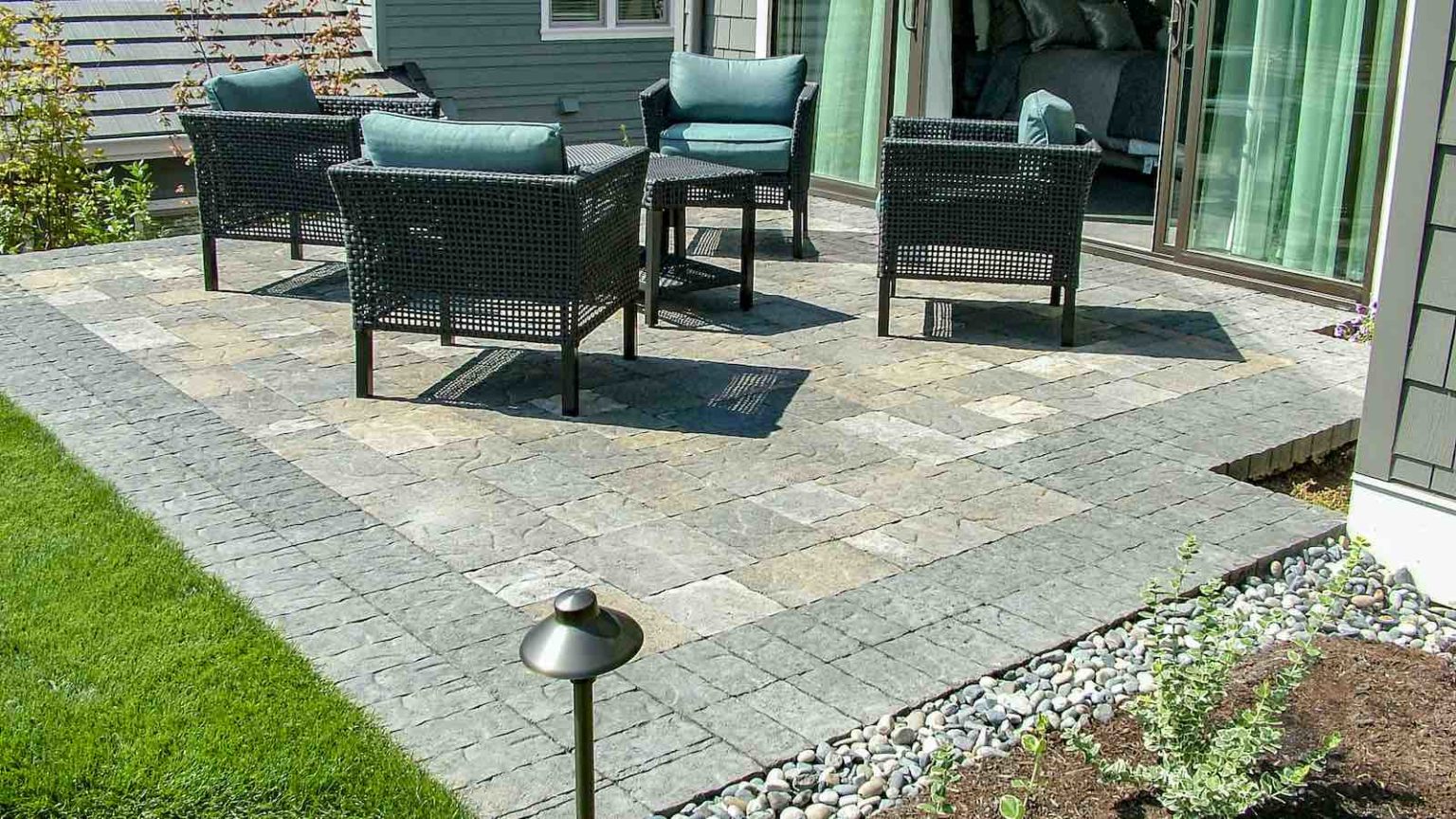 3 Popular Paver Edging Ideas for Your Yard or Garden | DIY