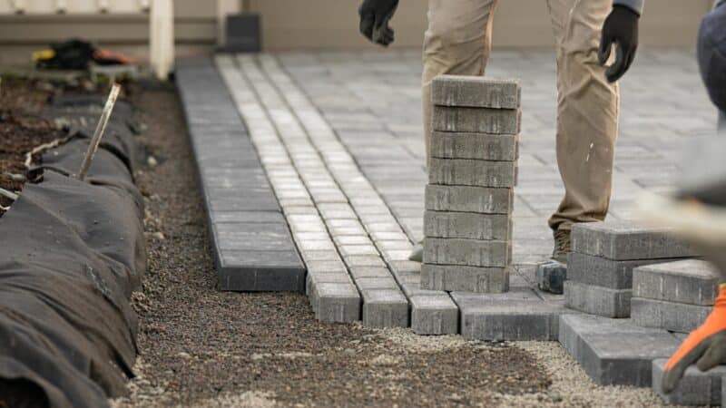 How to Lay Interlocking Paving Stones Over Permeable Base | DIY