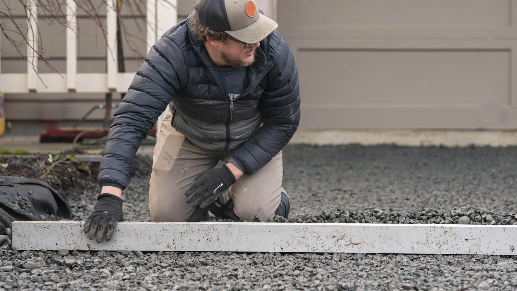 8 Must-Have DIY Hardscaping Tools for Any Paver Project | DIY