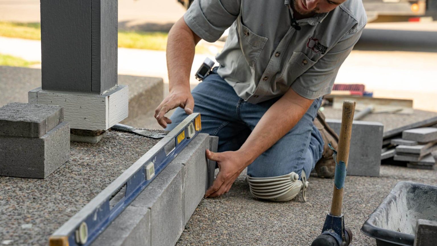 8 Must-Have DIY Hardscaping Tools for Any Paver Project | DIY