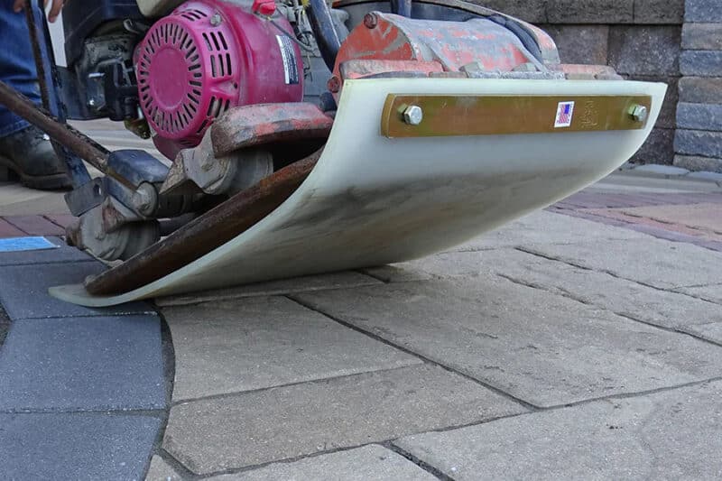 3 Best Ways to Compact Paving Stones Without Breaking Them