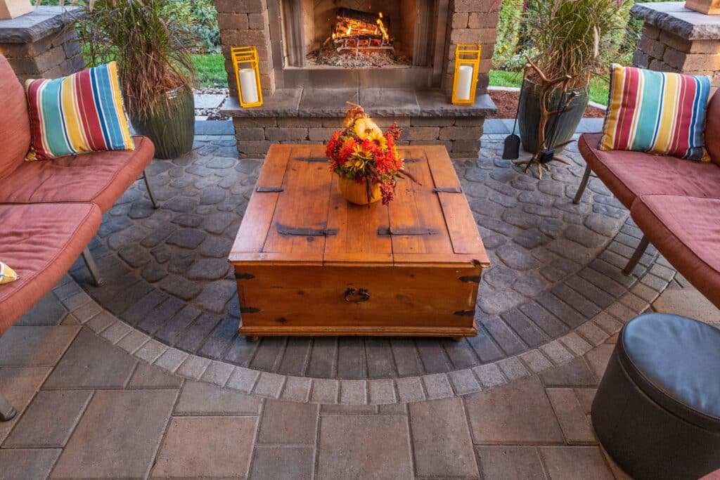 Roma Stone | Western Interlock