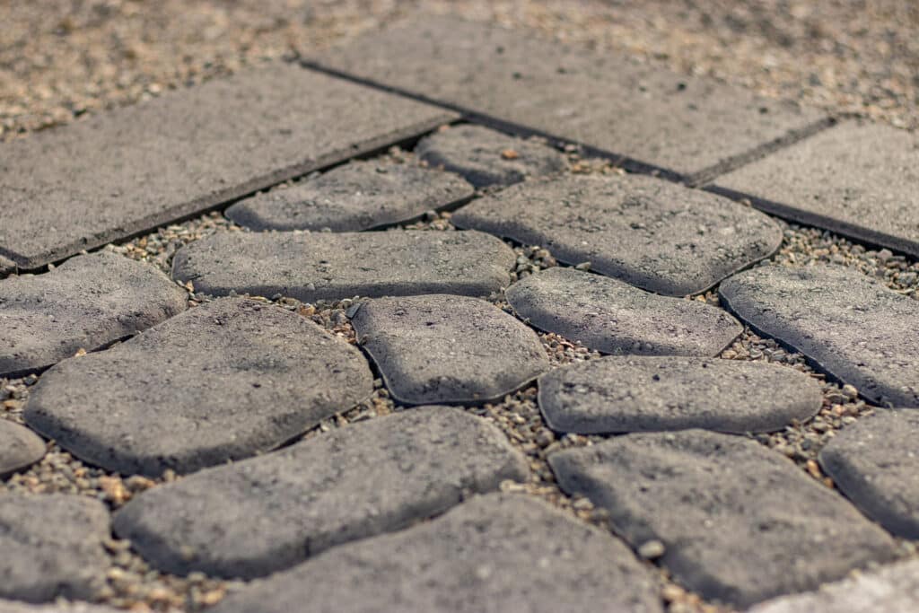 Roma Stone | Western Interlock