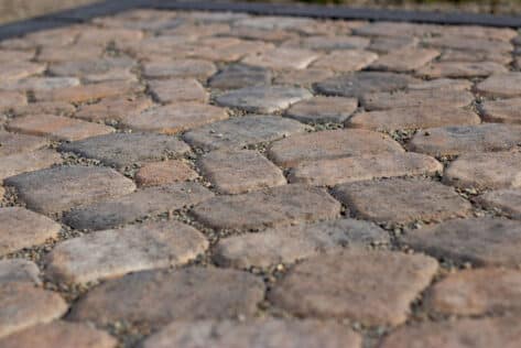 Roma Stone | Western Interlock