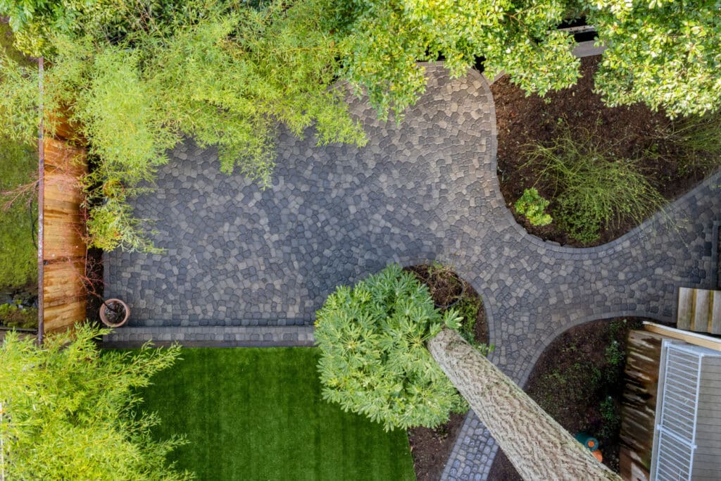 Roma Stone | Western Interlock