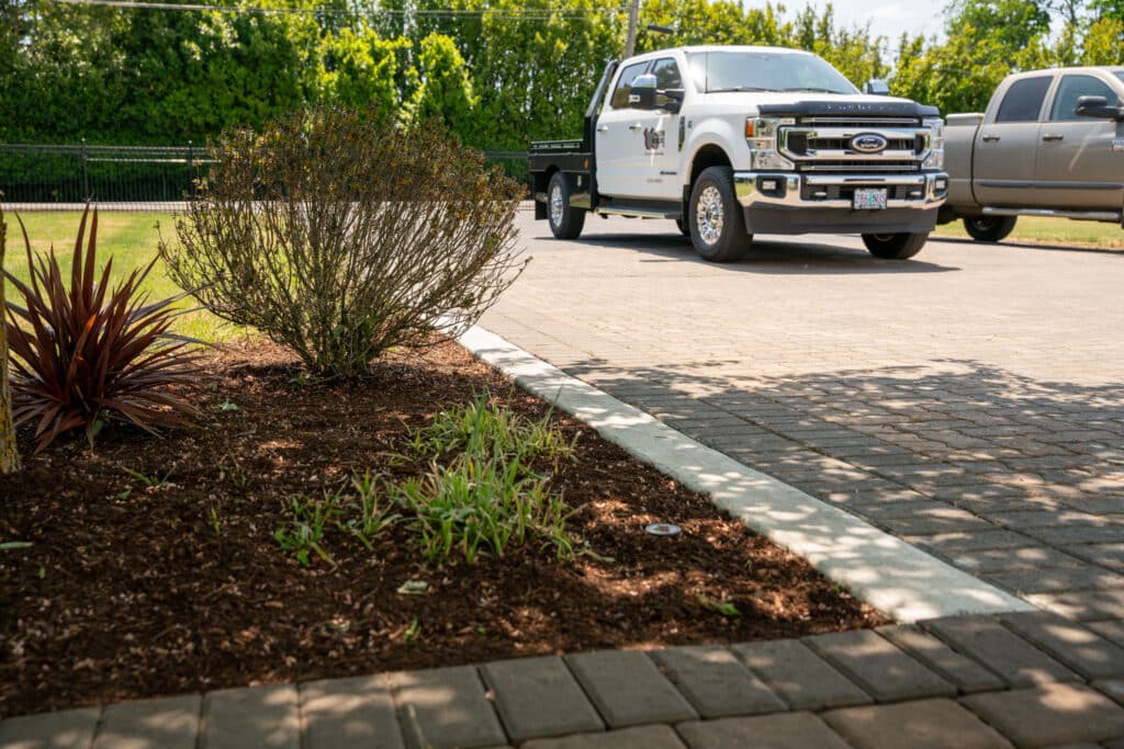 Paver Edging: The 5 Best Ways to Keep Your Pavers in Place | DIY