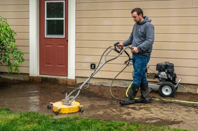 Best Cleaning Practices for Pressure Washing Pavers | DIY