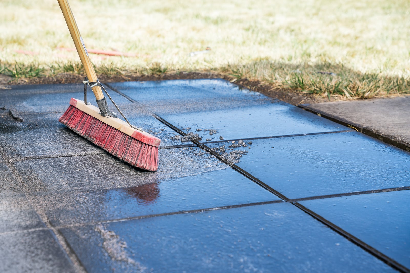 Polymeric Sand Mistakes: 4 Things That Ruin Patio Projects | DIY