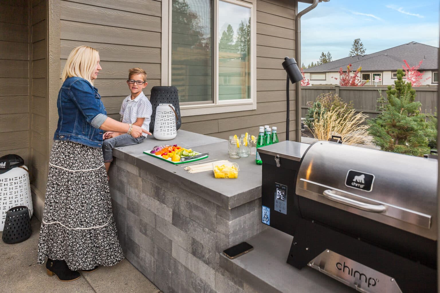 Essential Features for a Functional and Stylish Outdoor Kitchen ...