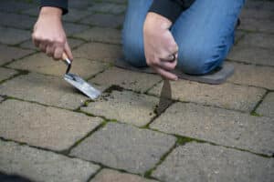 How To Remove Paver Stone Without Damage (4 Ways) | DIY