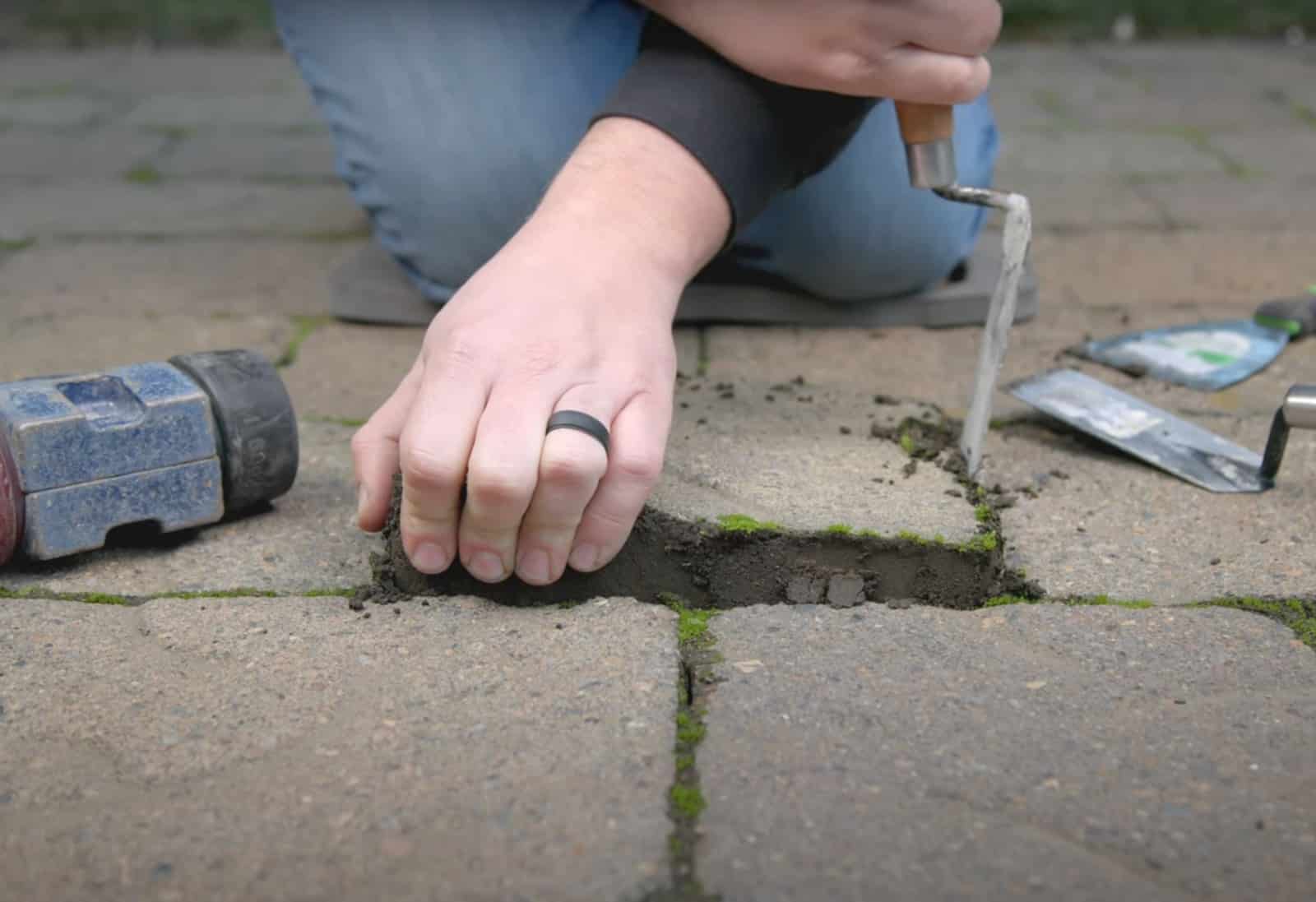 How To Remove Paver Stone Without Damage (4 Ways) | DIY